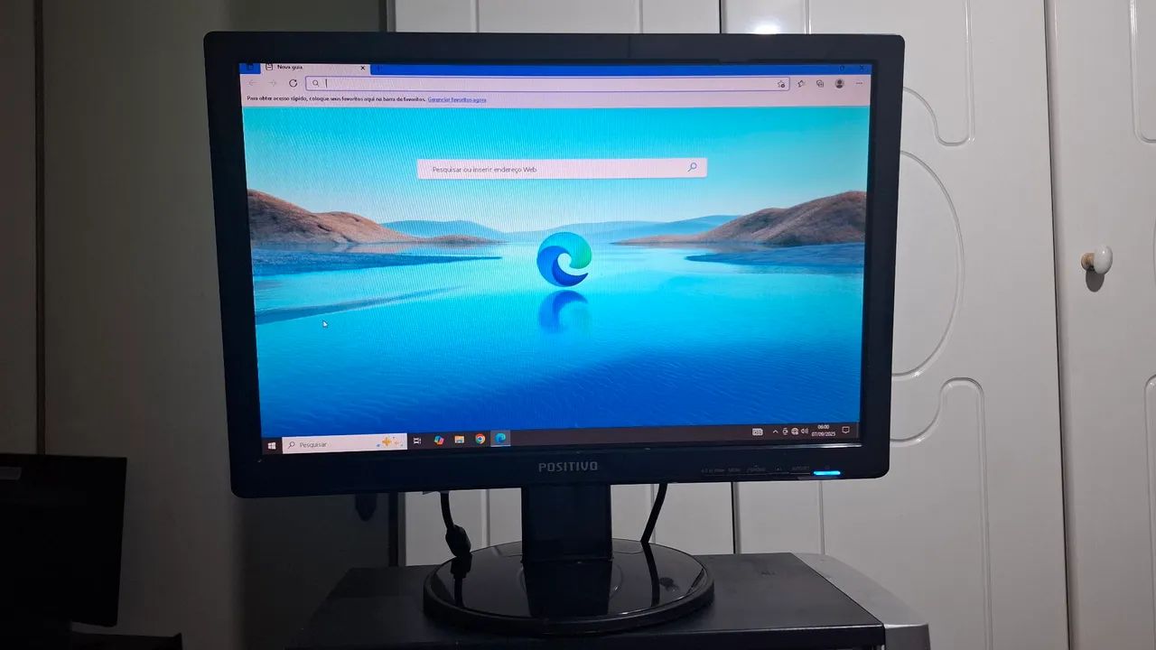 Monitor Positivo 19 polegadas com entrada VGA - Monitores - Praça Seca ...
