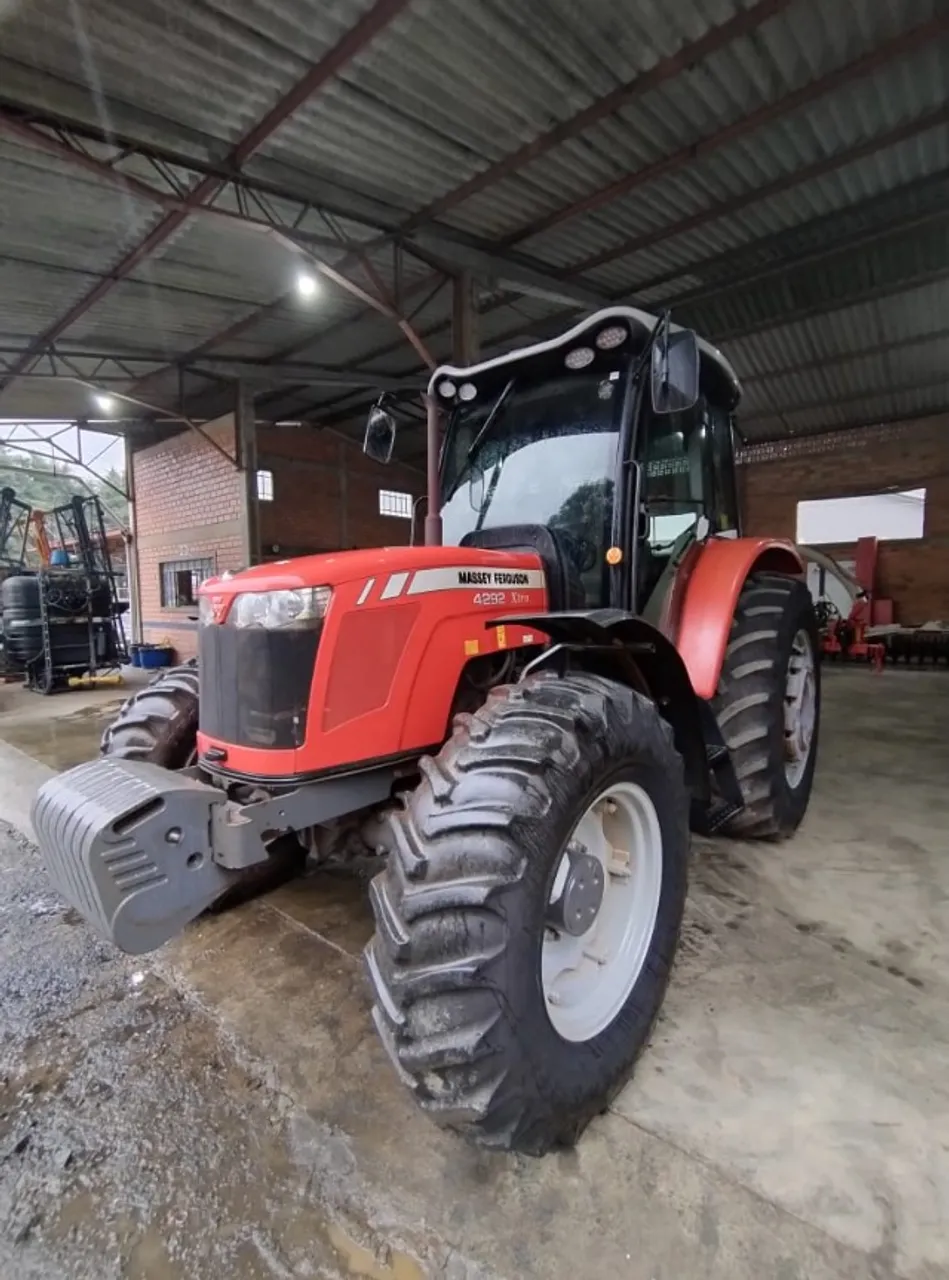 "massey ferguson 4292" - Tratores e máquinas agrícolas no Brasil