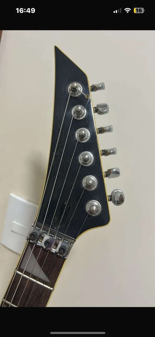 "guitarra tagima zero" - Instrumentos musicais no Brasil