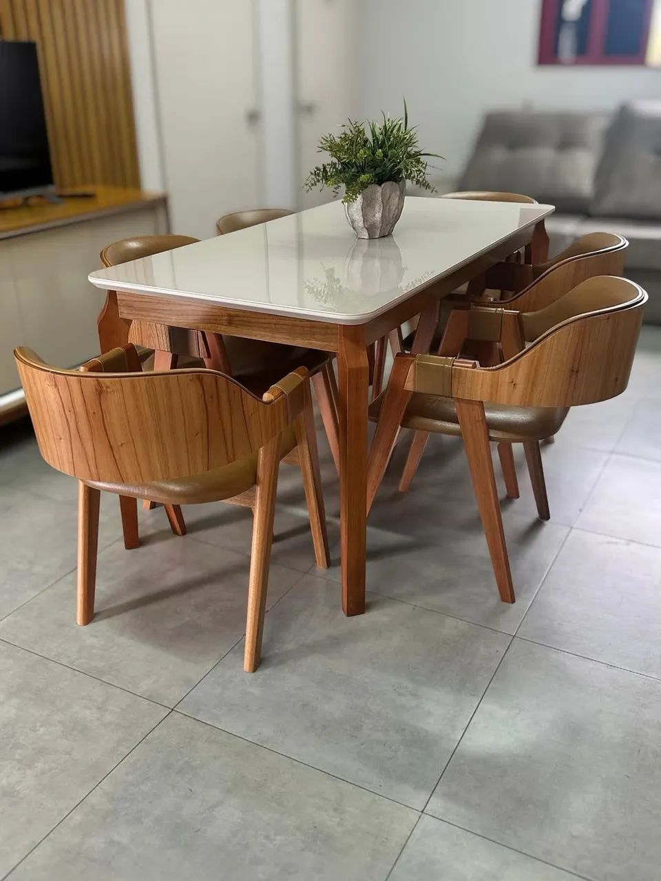 Mesa de jantar 160x90 com 6 Cadeiras poltronas - Mesas - Vila Brasília, Aparecida de Goiânia ...