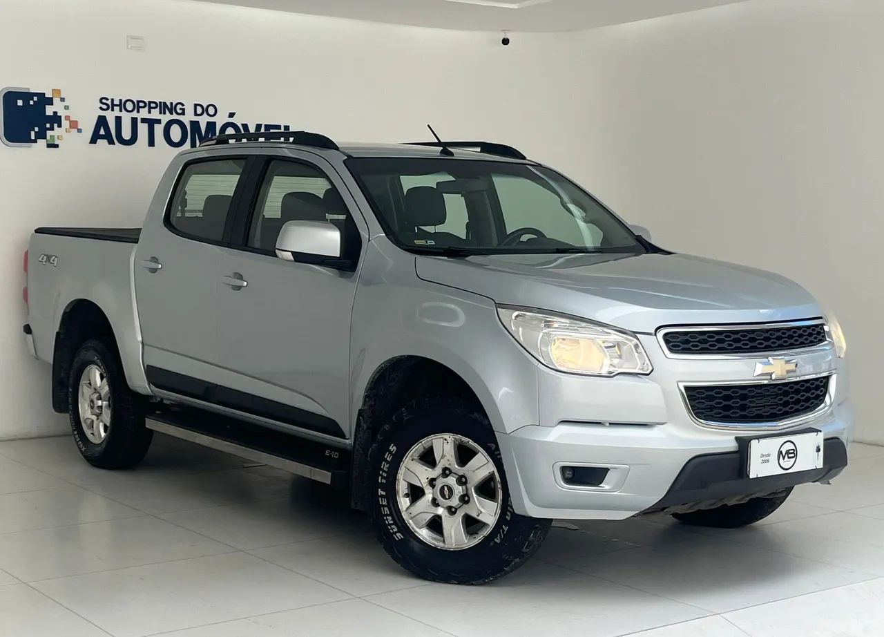CHEVROLET S10 a diesel 2013 Usados e Novos
