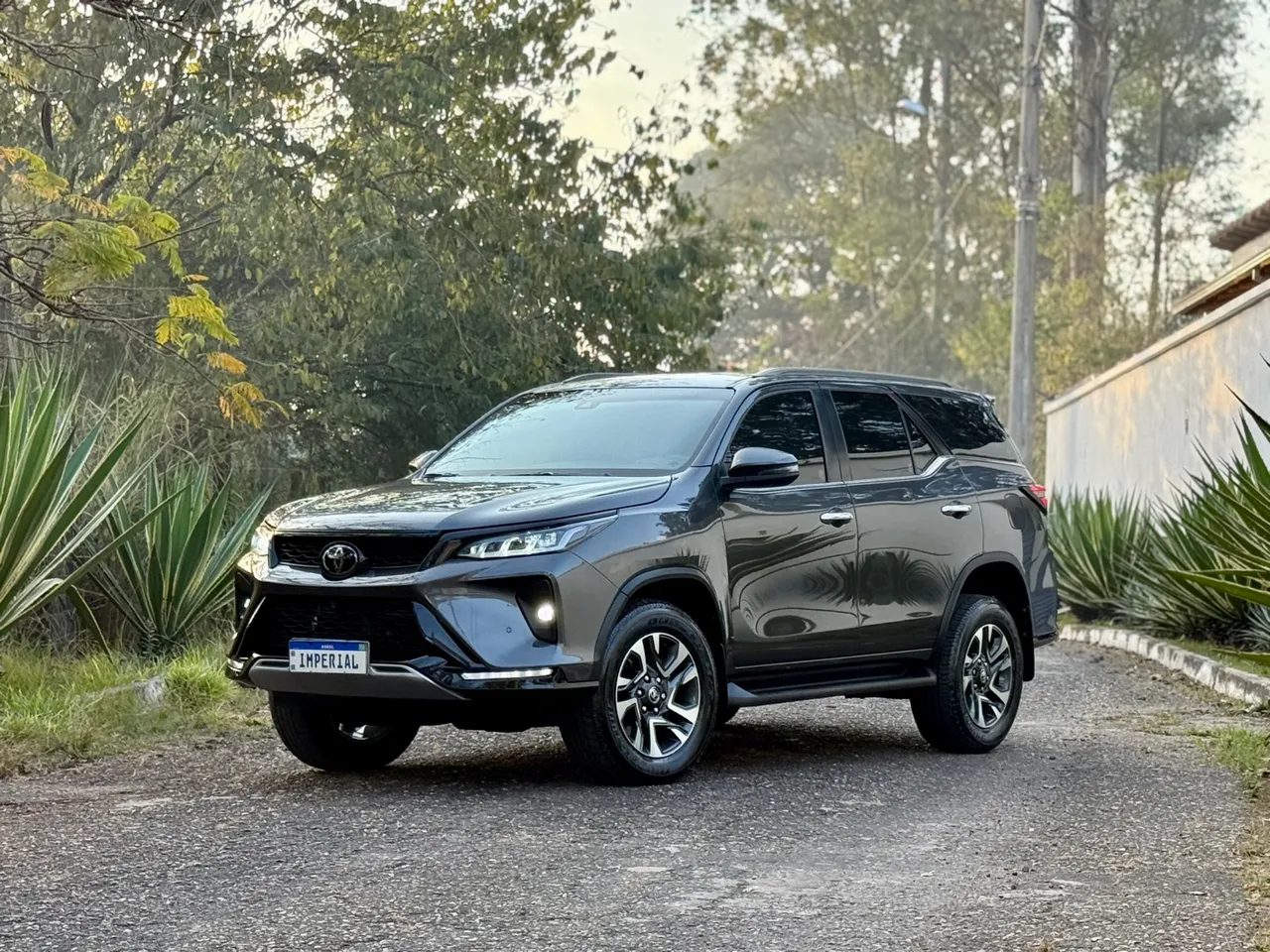 Toyota Hilux SW4 Diamond 2.8 TB 4X4 Die. Aut. Usados e Novos