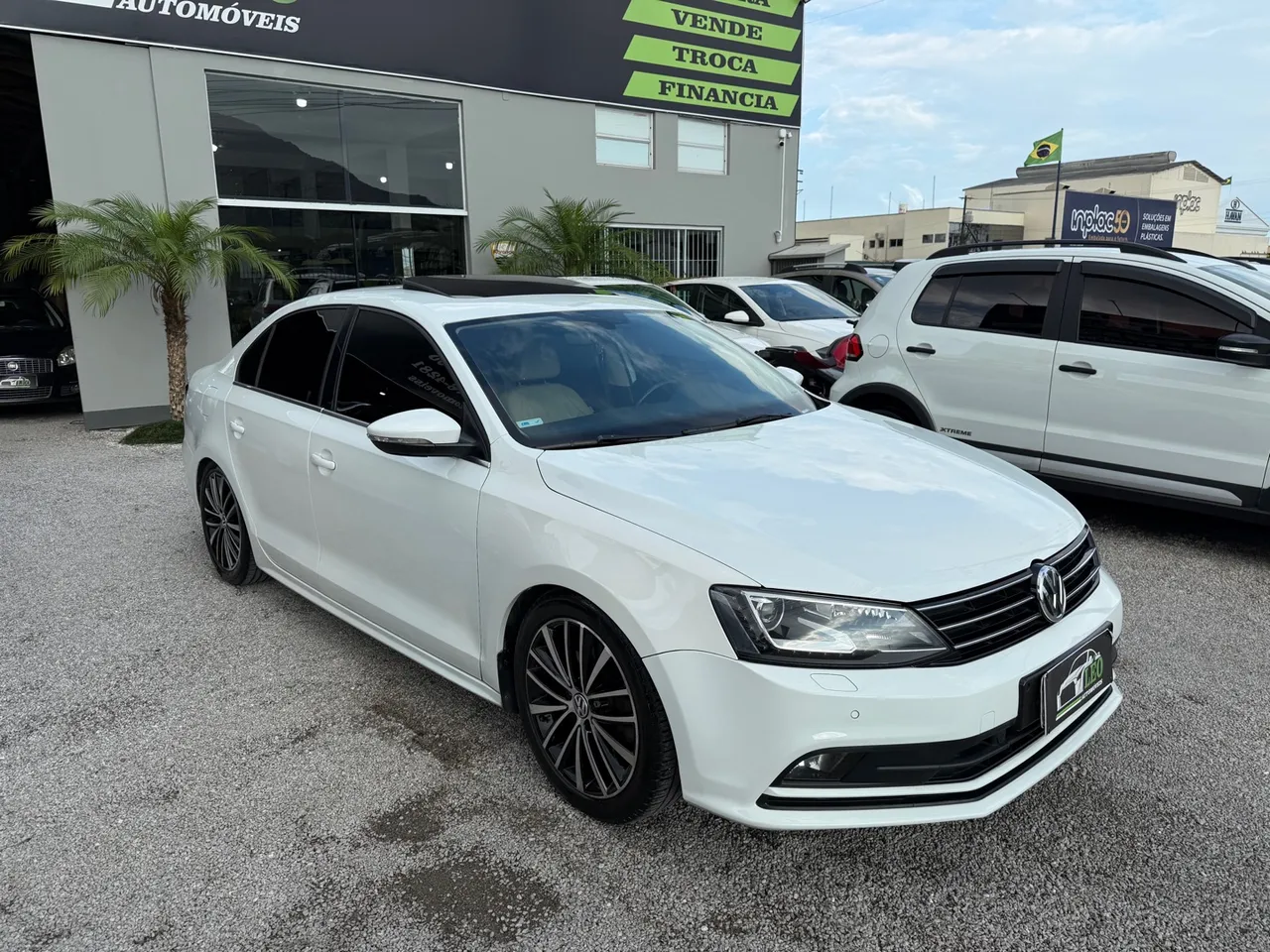 VOLKSWAGEN JETTA HIGHLINE 2.0 TSI 16V 4P TIPTRONIC Usados e Novos