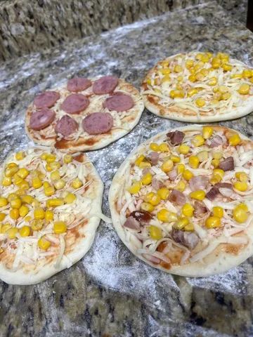 "mini pizza congelada" no Brasil