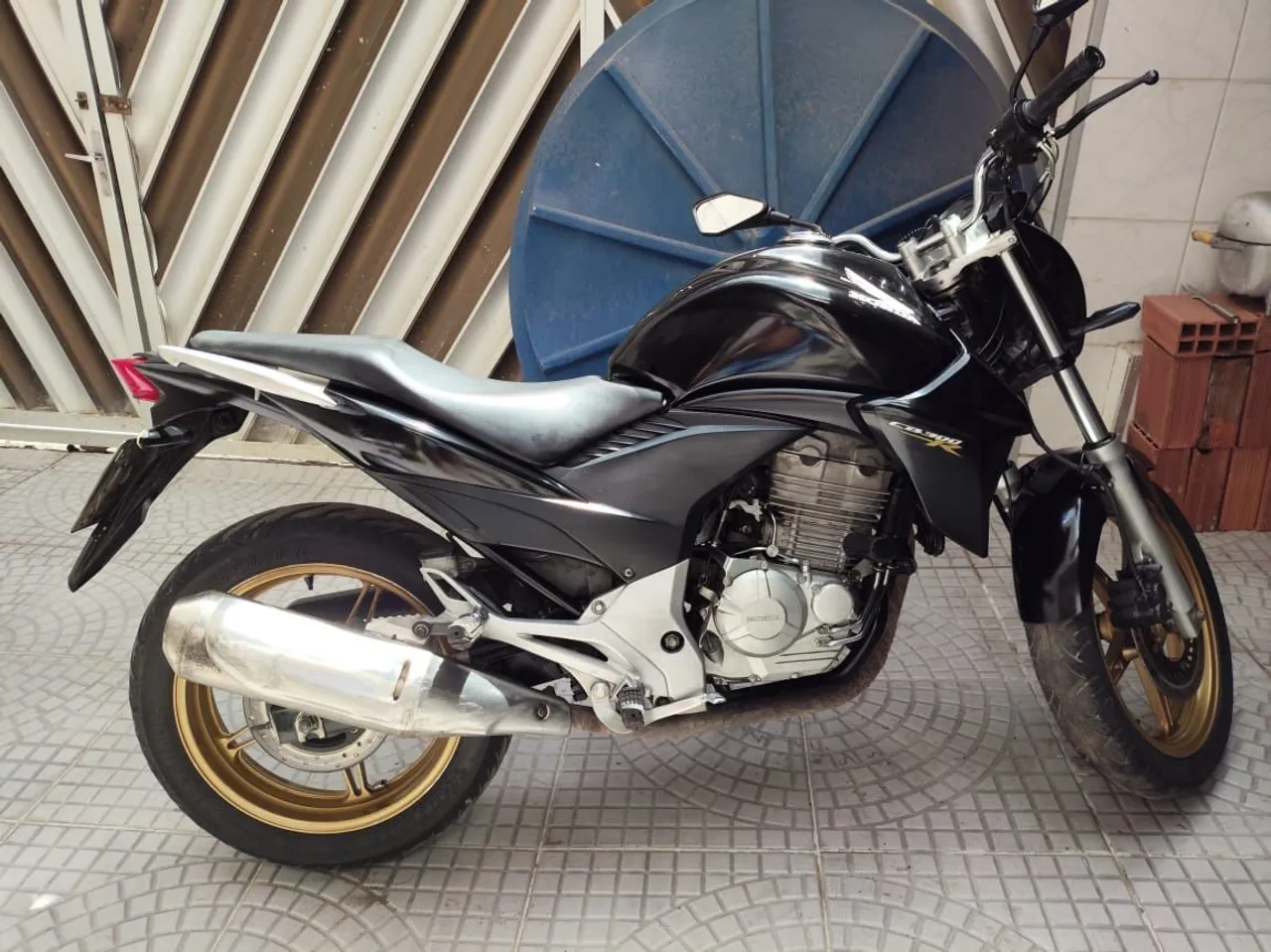Motos HONDA CB 2015 no Brasil