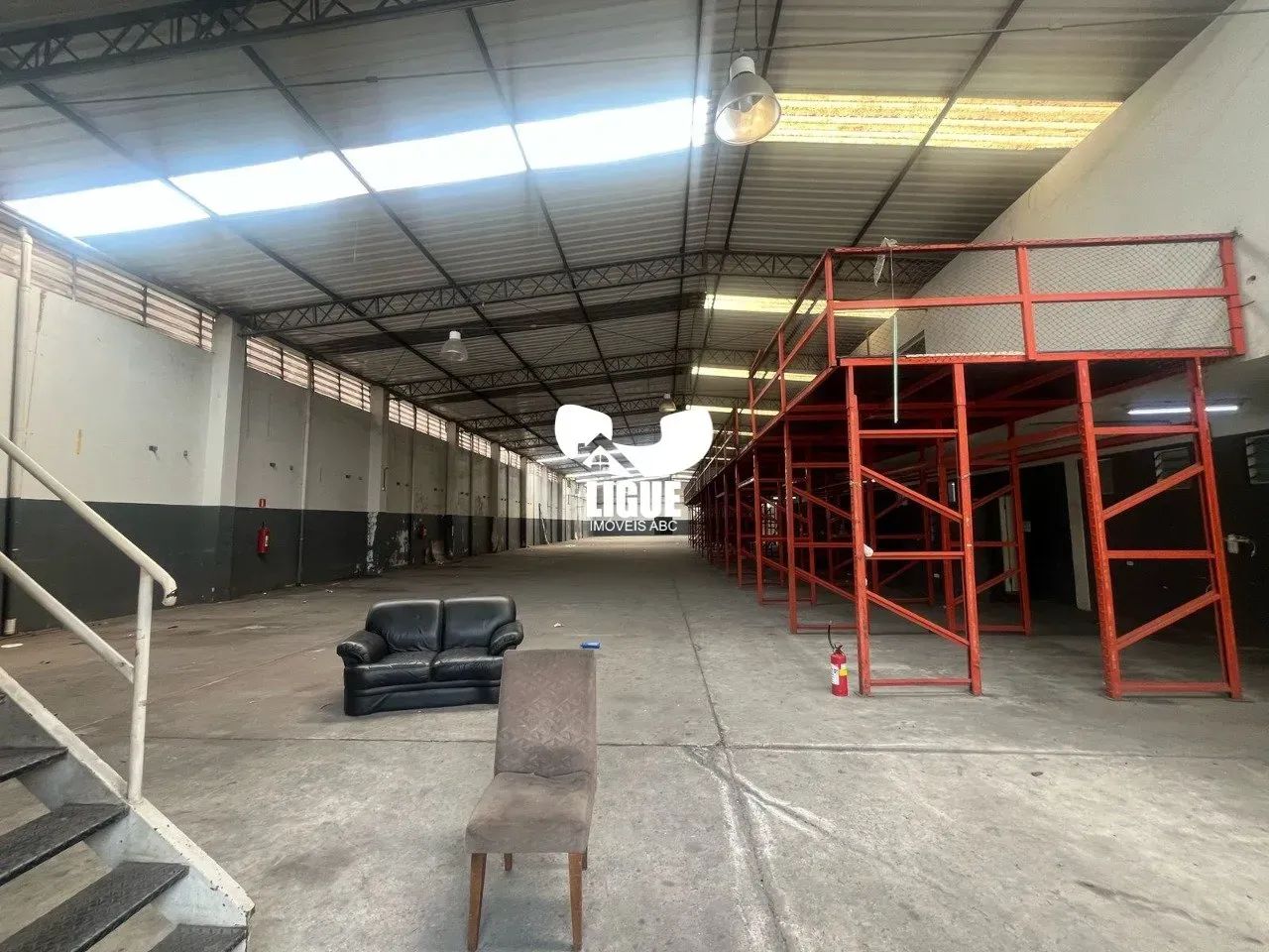 Galpão Excelente em localização maravilhosa - Comércio e indústria ...