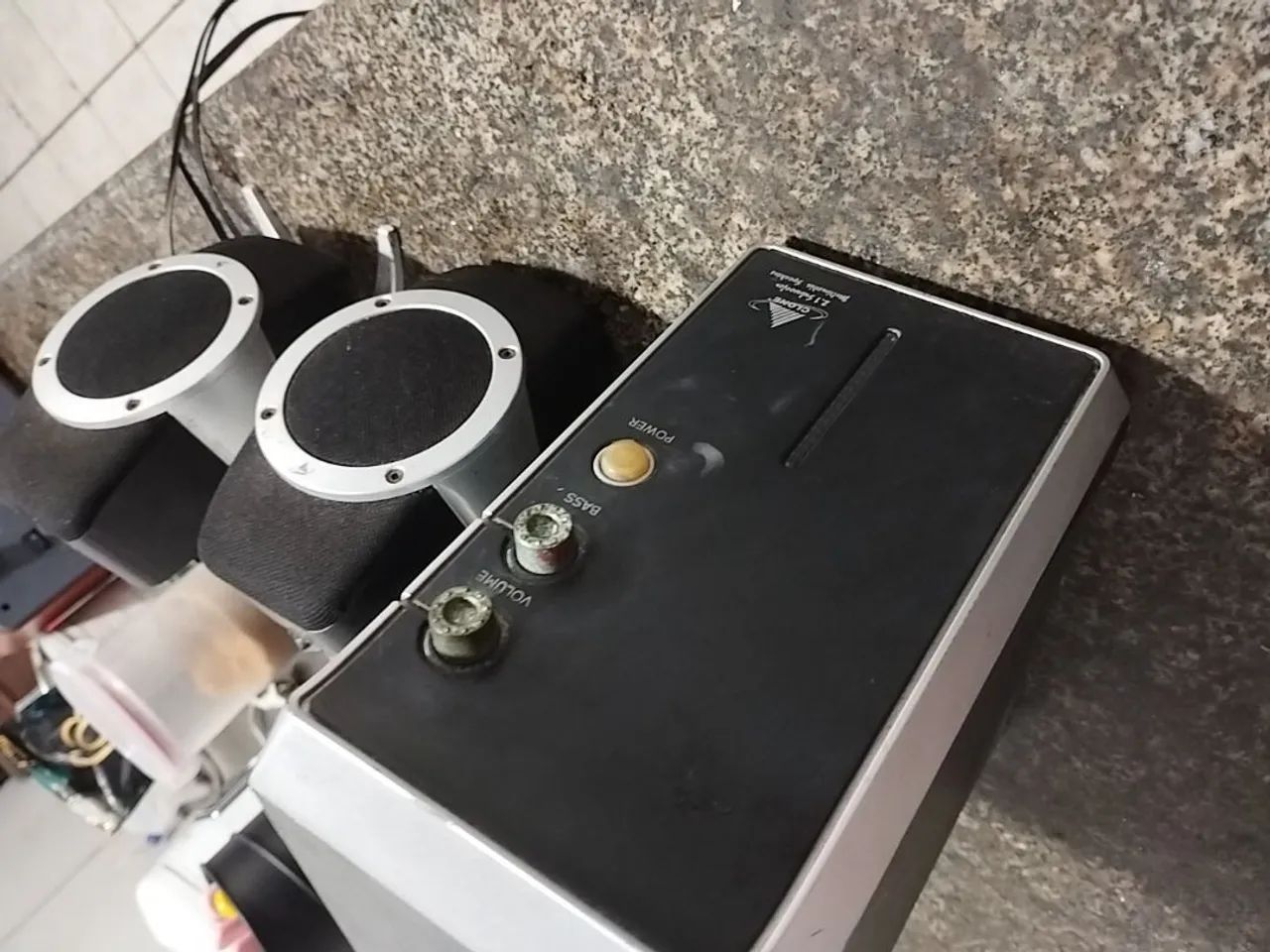 Som 2.1 CLONE com Subwoofer + 2 Caixas - 127/220V - Entrada RCA ...