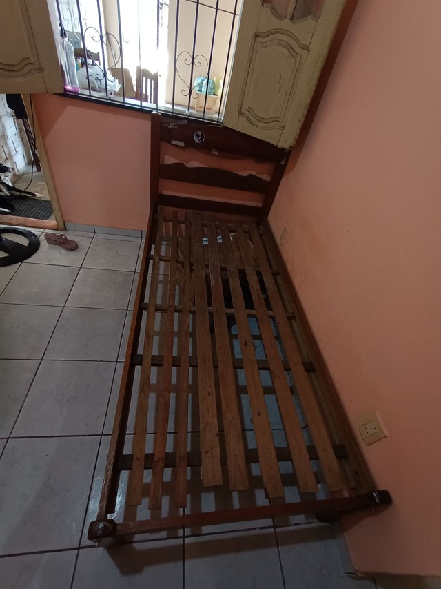 Estrado de madeira solteiro | +744 anúncios na OLX Brasil