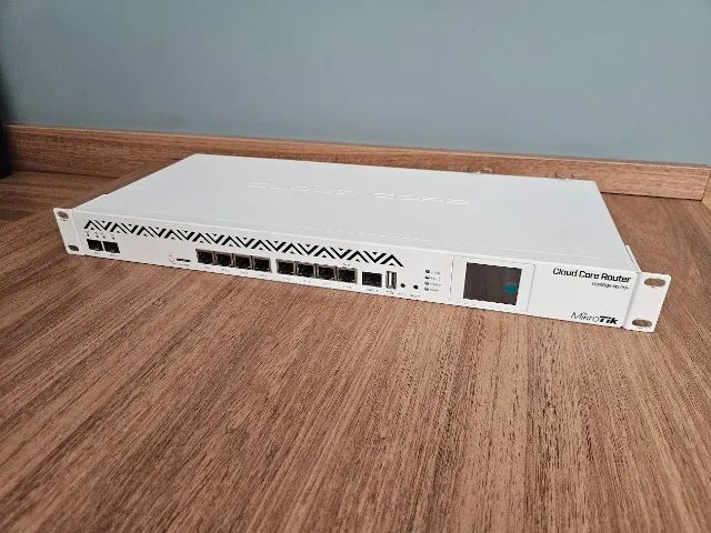 Mikrotik Cloud Core Router CCR1036-8G-2S+ Level 6 - Conectividade e ...