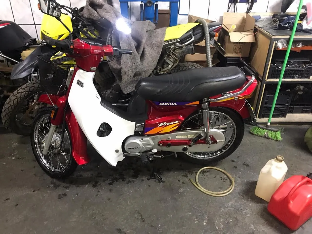 "honda dream 100" - Motos no Brasil
