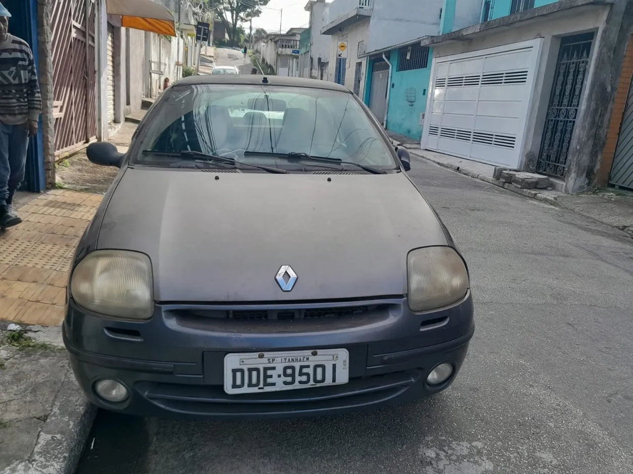 RENAULT CLIO 2002 Usados e Novos