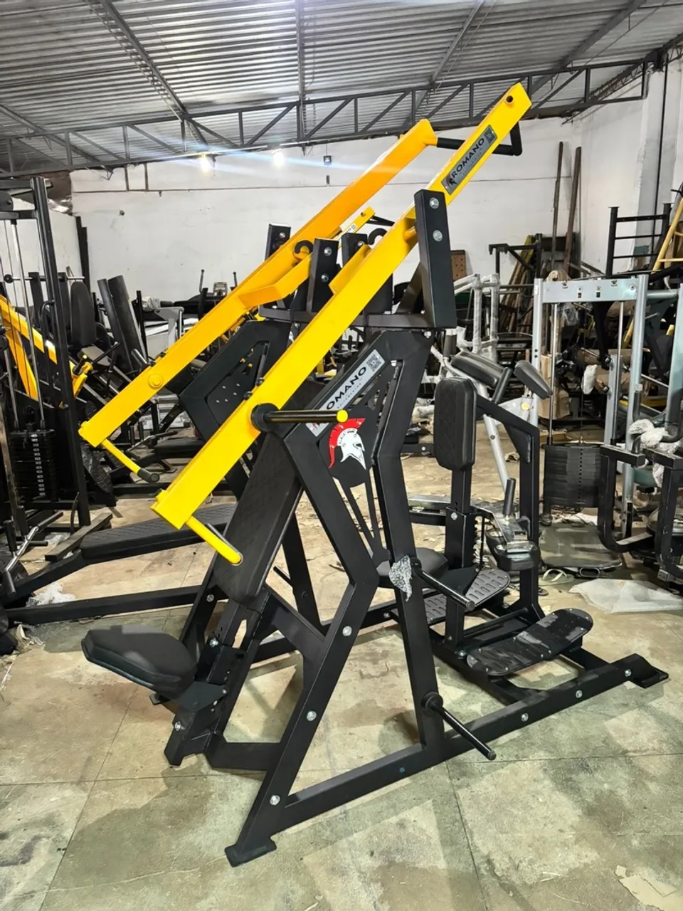 "equipamentos de academia" - Academia e Exercícios no Brasil