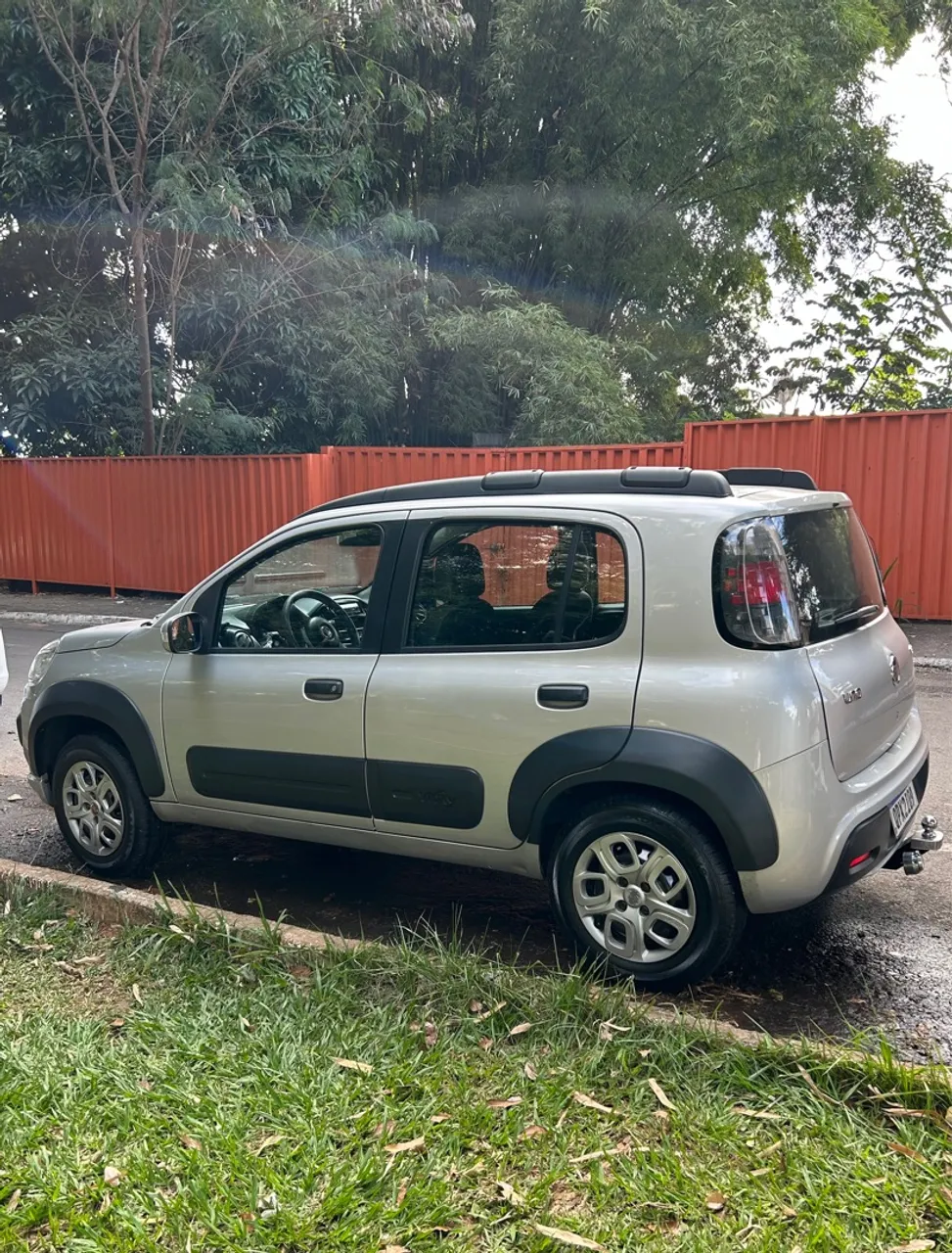 FIAT UNO WAY 1.0 FLEX 6V 5P Usados e Novos