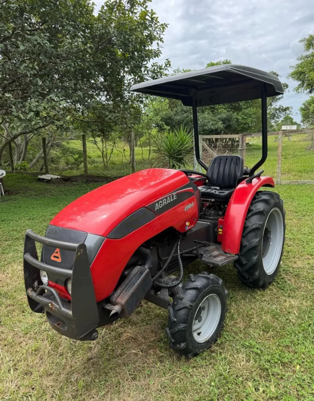 "trator agrale 4100" - Tratores e máquinas agrícolas no Brasil