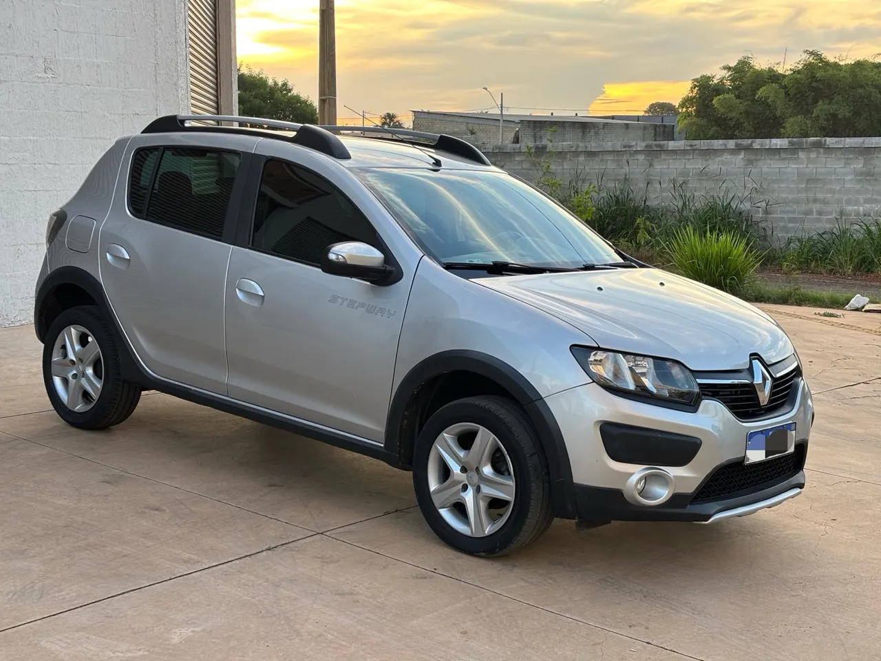 RENAULT SANDERO 2018 Usados e Novos
