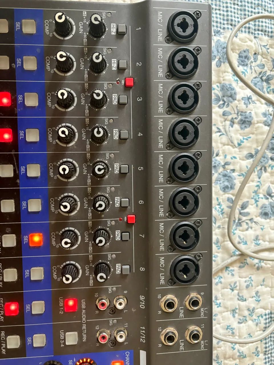 Mesa de Som/Mixer/Interface de áudio Zoom L-12 LiveTrak 12 canais ...