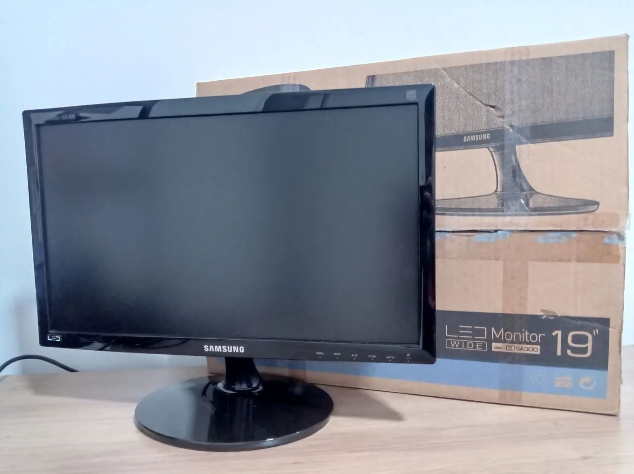 Monitor Samsung 19 polegadas LED Wide - Com defeito - Monitores - Vila Carvalho, Sorocaba ...