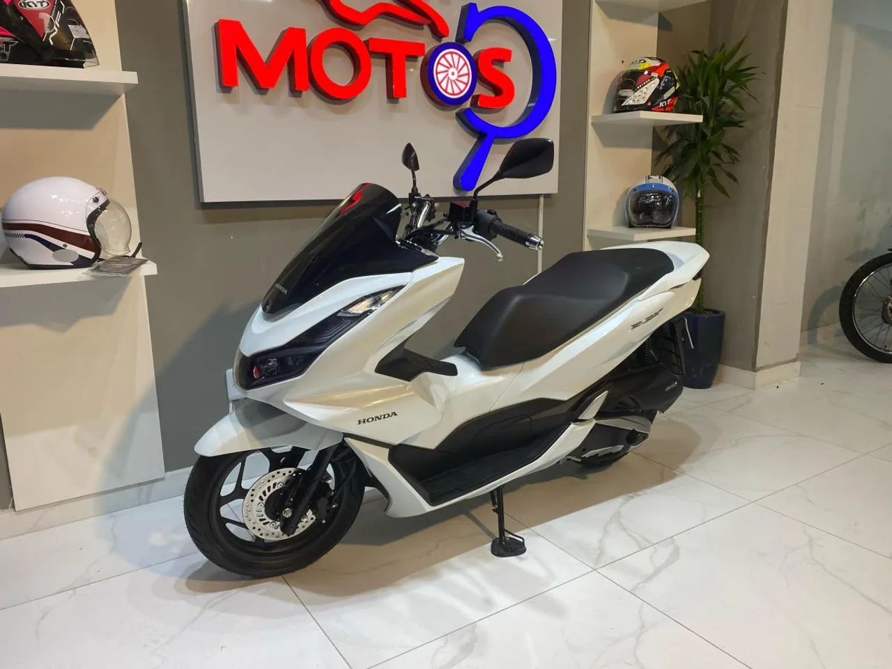 Motos HONDA PCX 2024 no Brasil