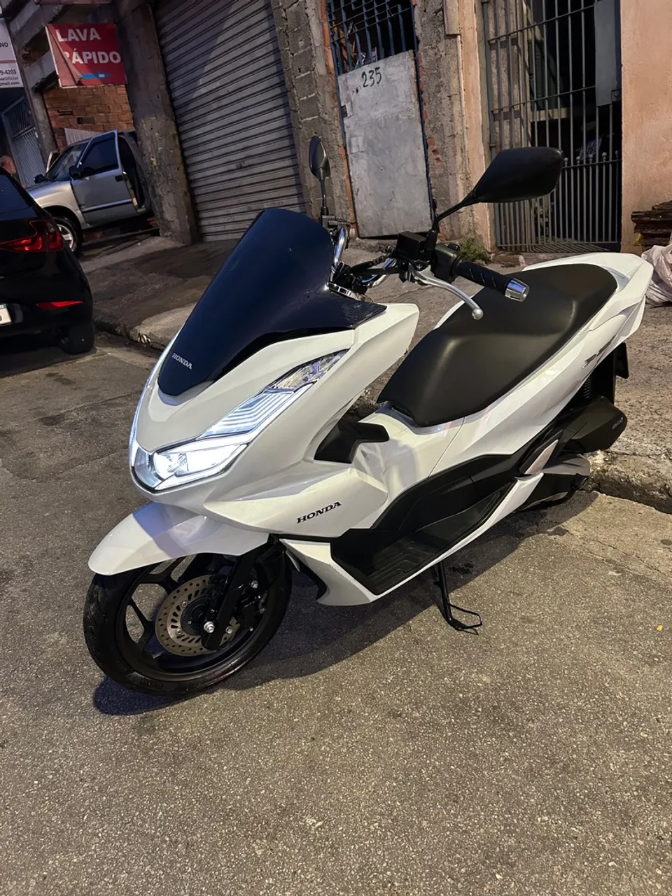 Motos HONDA PCX 2024 no Brasil