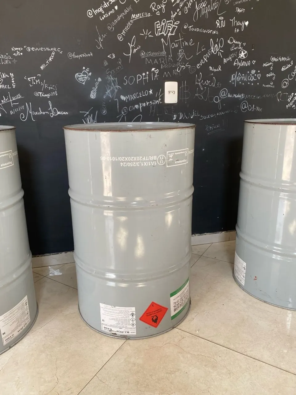 "tonel metal" no Brasil