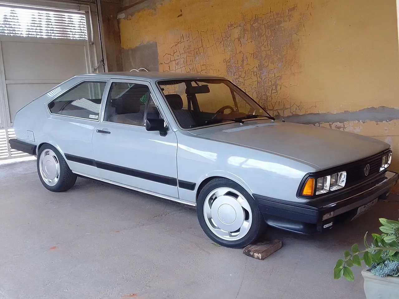 Carros 1983 Usados e Novos à venda