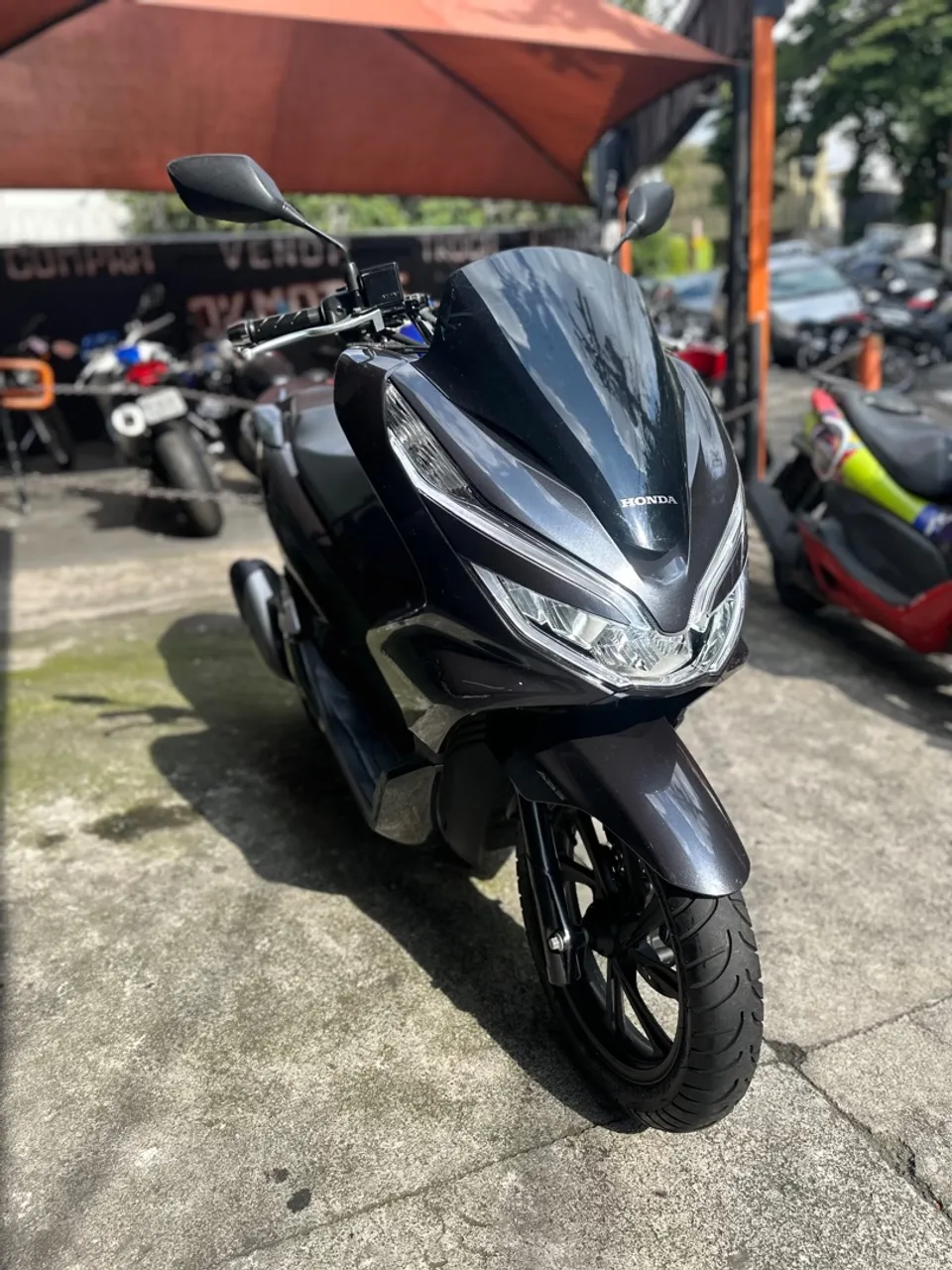 Motos HONDA PCX 2022 no Brasil