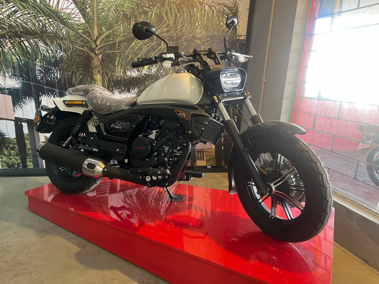 Motos Shineray IRON 250 EFI no Brasil