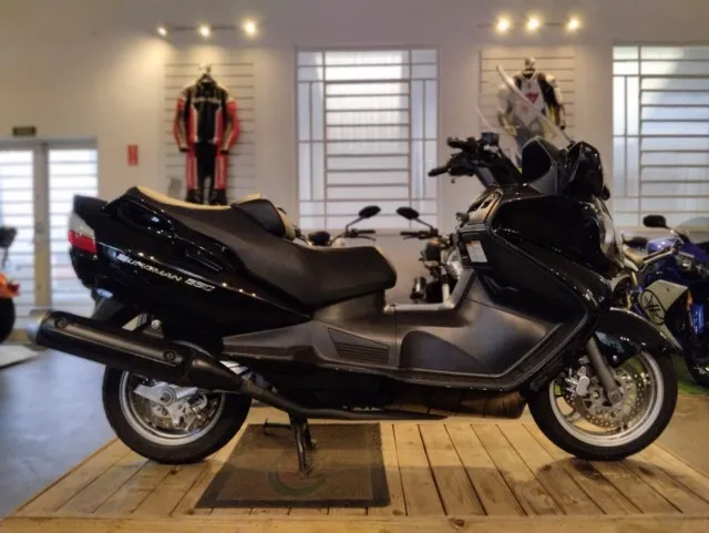 Motos Suzuki Burgman 650 EXECUTIVE/ 650 no Brasil