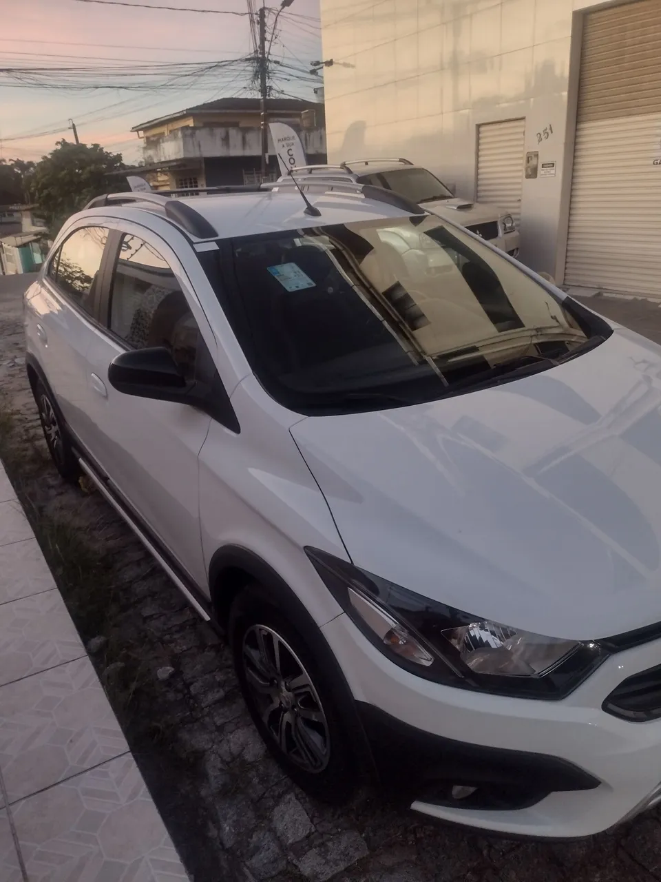 CHEVROLET ONIX 2018 Usados e Novos