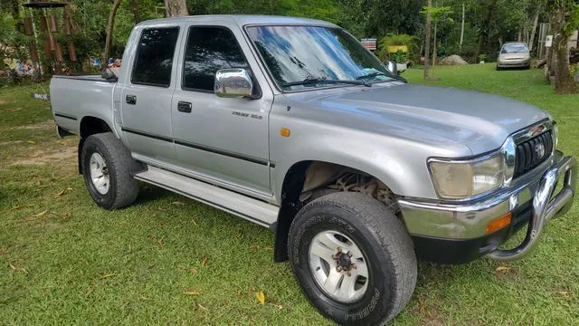 TOYOTA HILUX 2003 Usados e Novos
