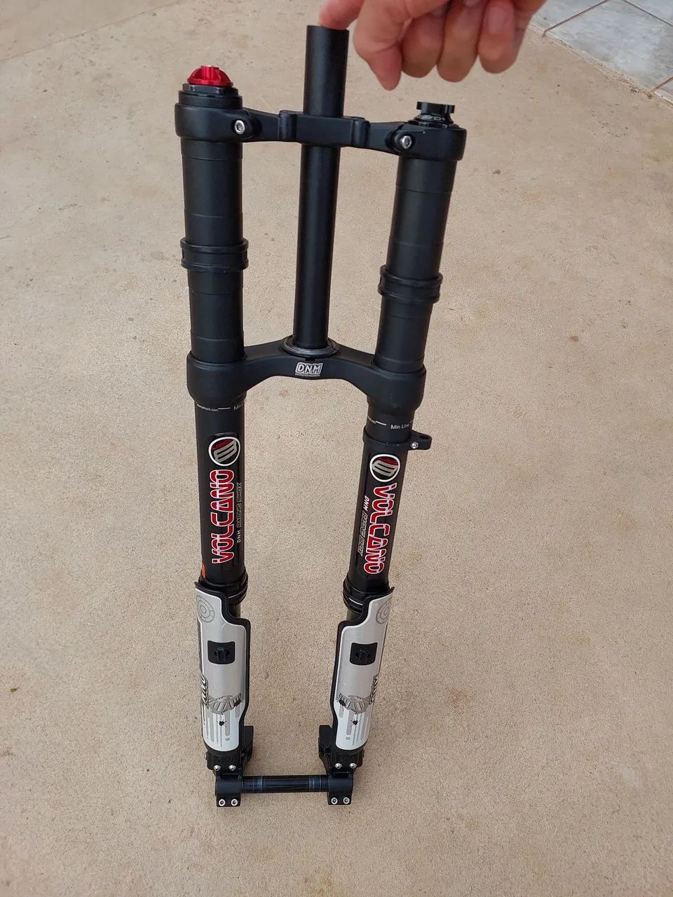 Suspensão DNM Volcano 203mm - Ciclismo - Vila Fonte (Termas de Ibirá ...