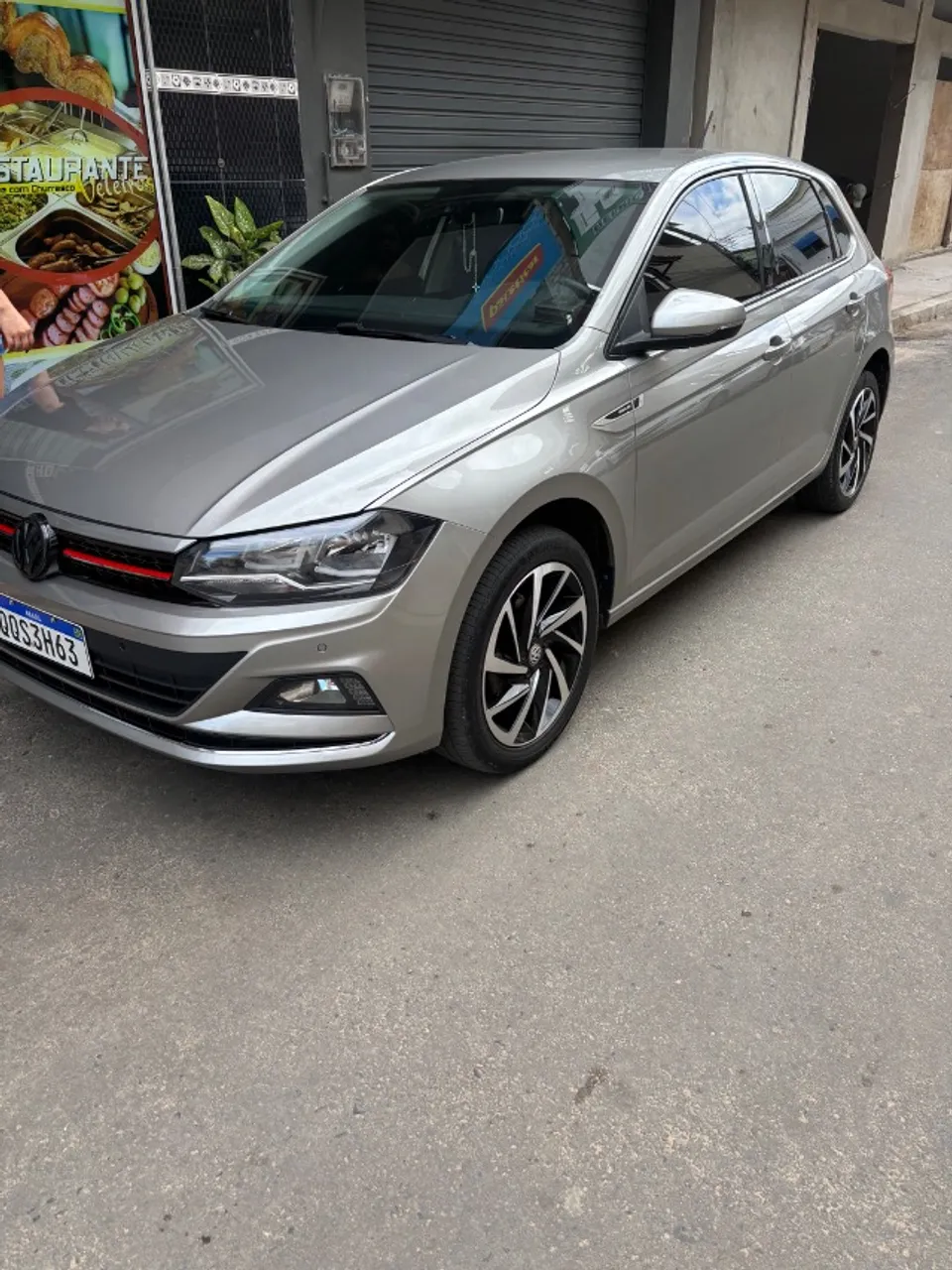 VOLKSWAGEN POLO HIGHLINE 200 TSI 1.0 FLEX 12V AUT. Usados e Novos