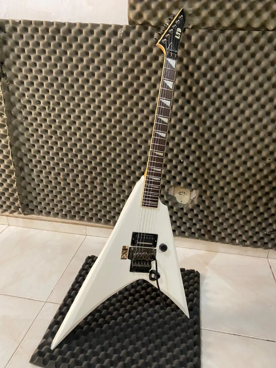 "jackson flying v" no Brasil