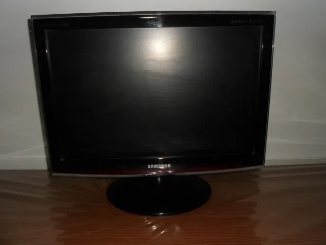 "monitor de 20 polegadas samsung" no Brasil