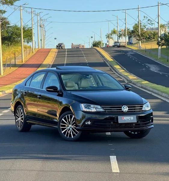 VOLKSWAGEN JETTA 2017 Usados e Novos