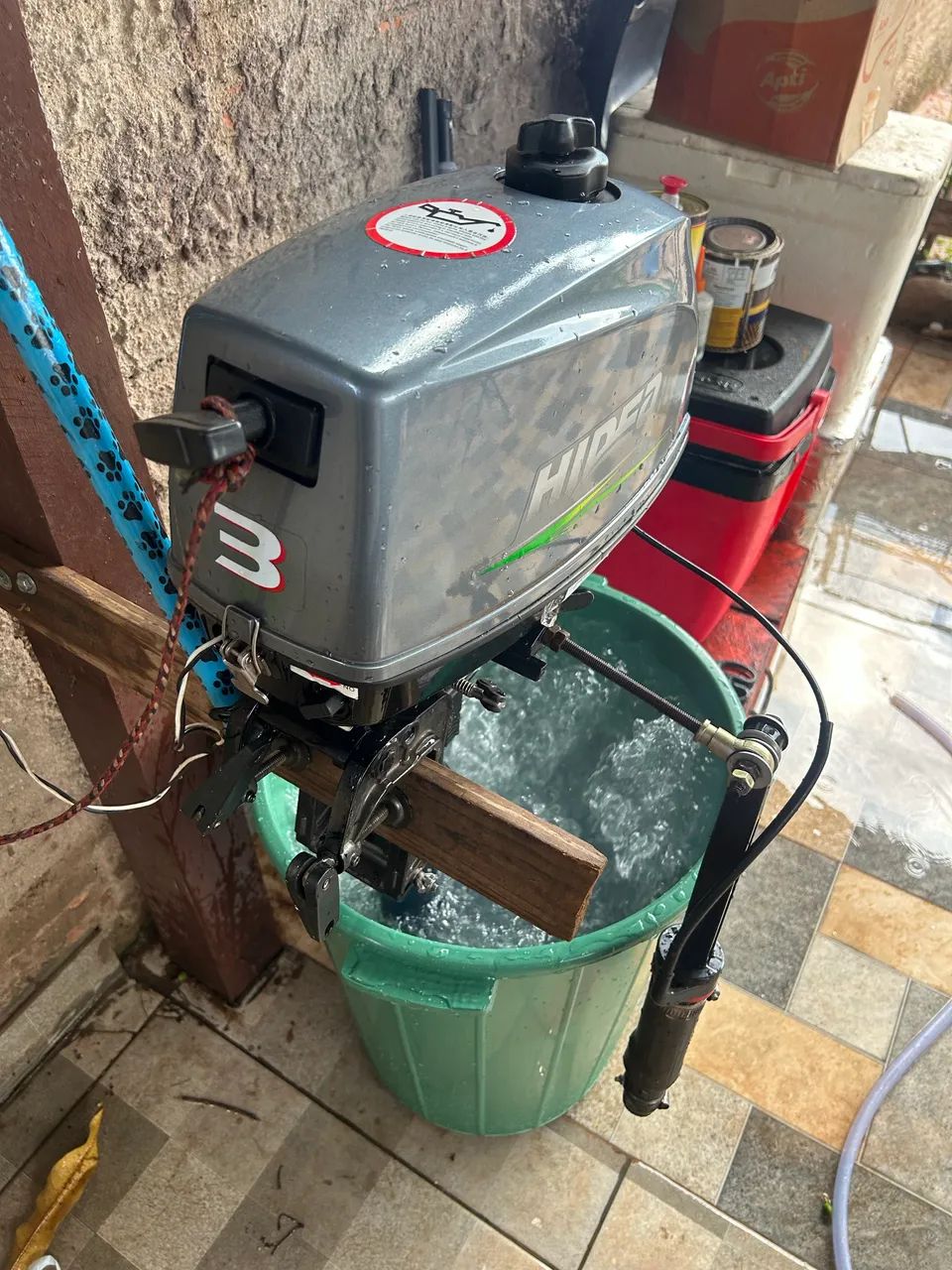 4 caíques. Pedal. Motor novo 3.0 e carretinha - Área Externa - São José ...