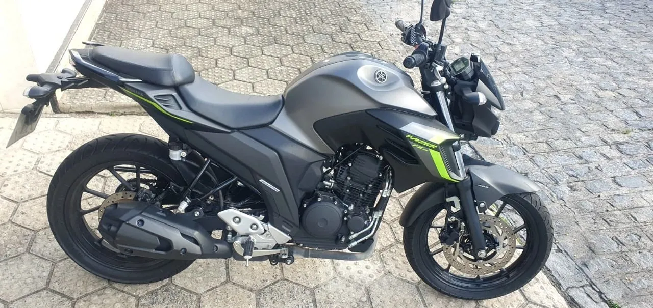 Motos YAMAHA FZ25 2024 no Brasil