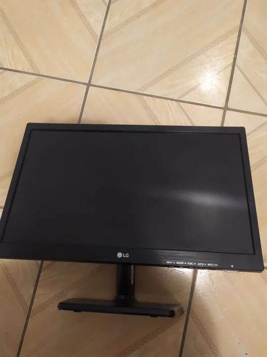 Monitor LG 19 polegadas - Peças e Acessórios de Vídeo Game - Portão ...
