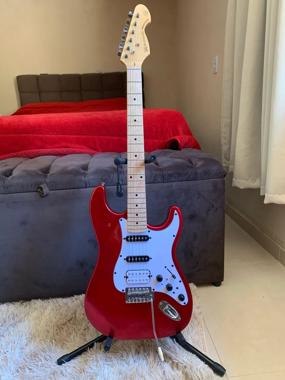 Guitarra Michael e pedaleiras, tudo muito conservado único dono ...