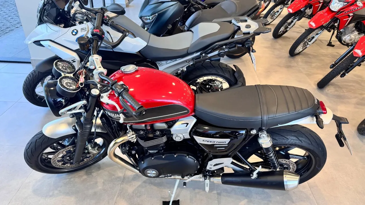Motos Triumph Speed TWIN 1200CC no Brasil