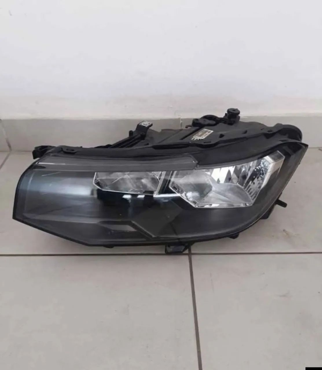 Farol Esquerdo T-Cross Original VW (Usado) - Peças para carros, vans e ...