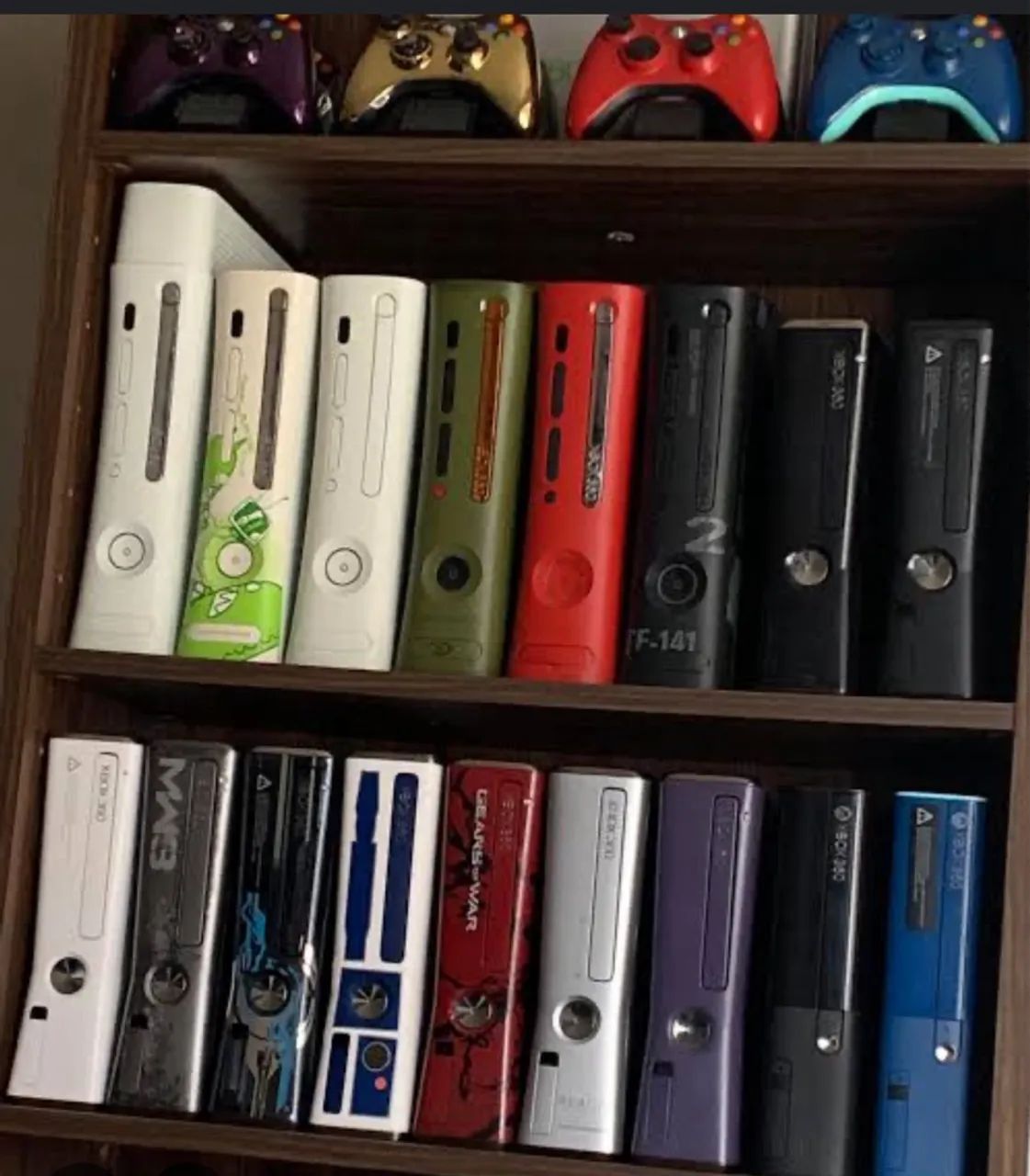 Coleção Xbox 360 Slims e Edições Especiais troco por itens de gamer bom ...