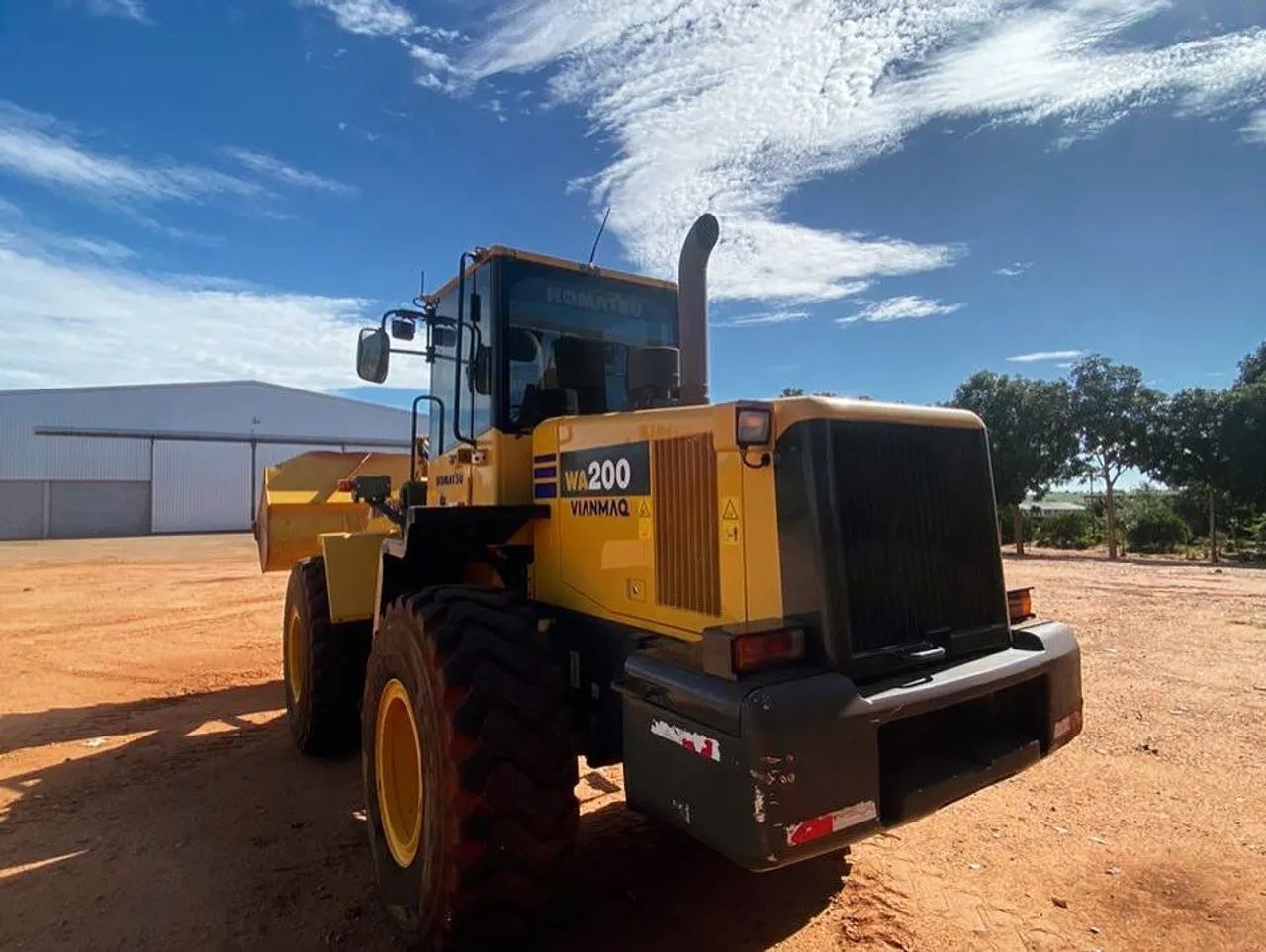 PÁ CARREGADEIRA - Máquinas pesadas para construção - Área Rural de ...