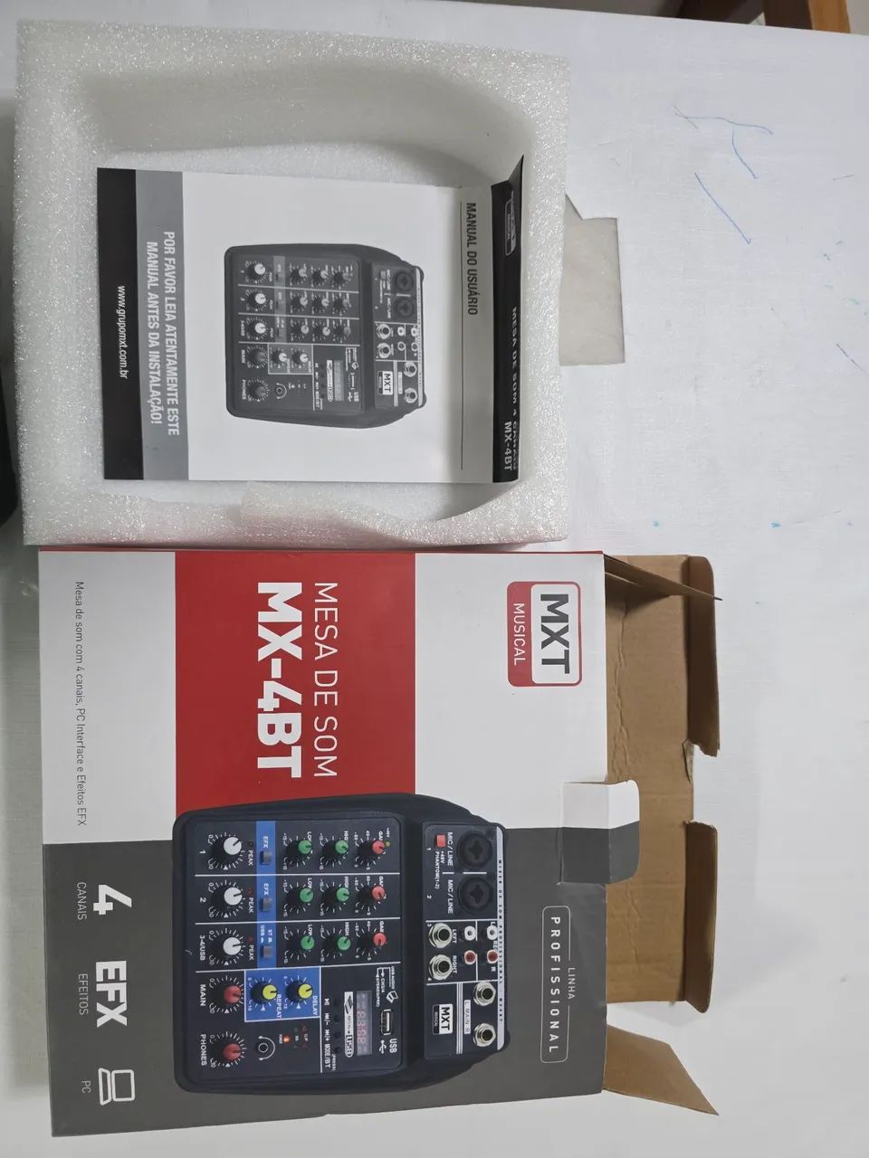 Mesa de som MX-4BT + Par de microfone sem fio Soundvoice Lite + Cabos ...