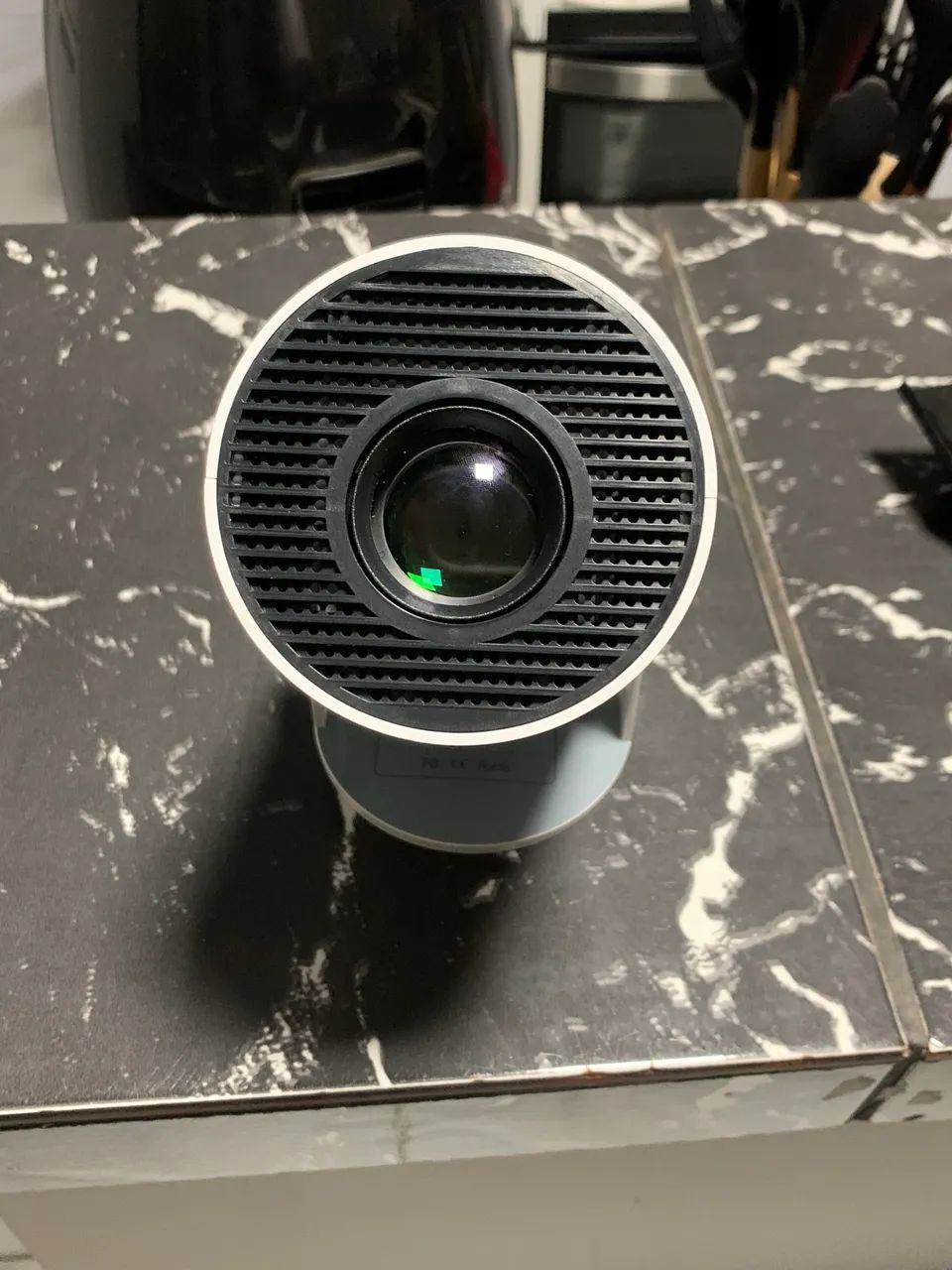 Projetor LCD Ultra High Dynamic Range HY300 / AC100-260V - Branco ...