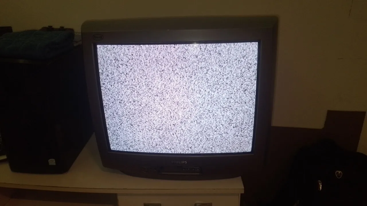 "tv antiga 14 polegadas" - TVs no Brasil