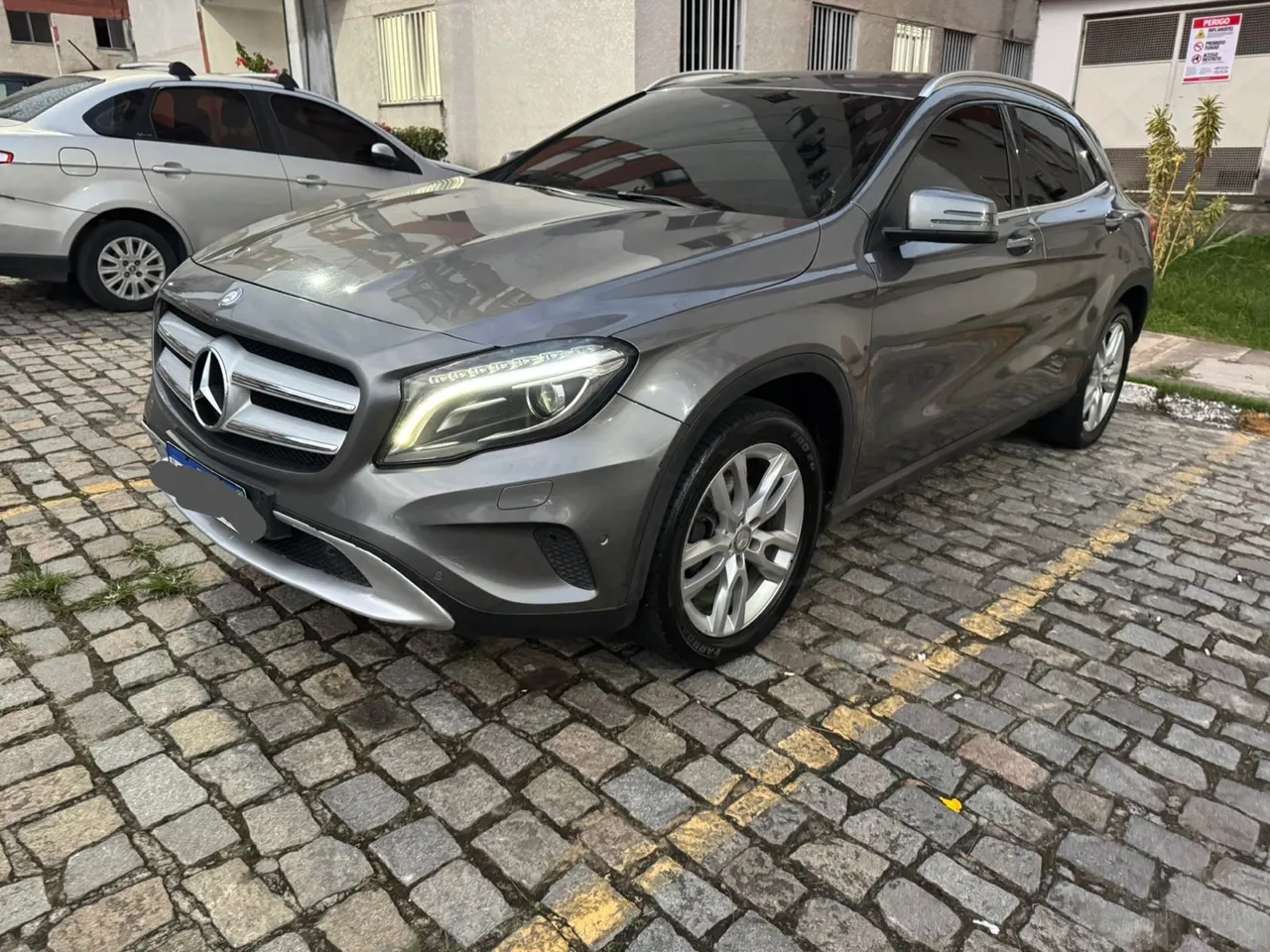MERCEDES-BENZ GLA-200 2016 Usados e Novos