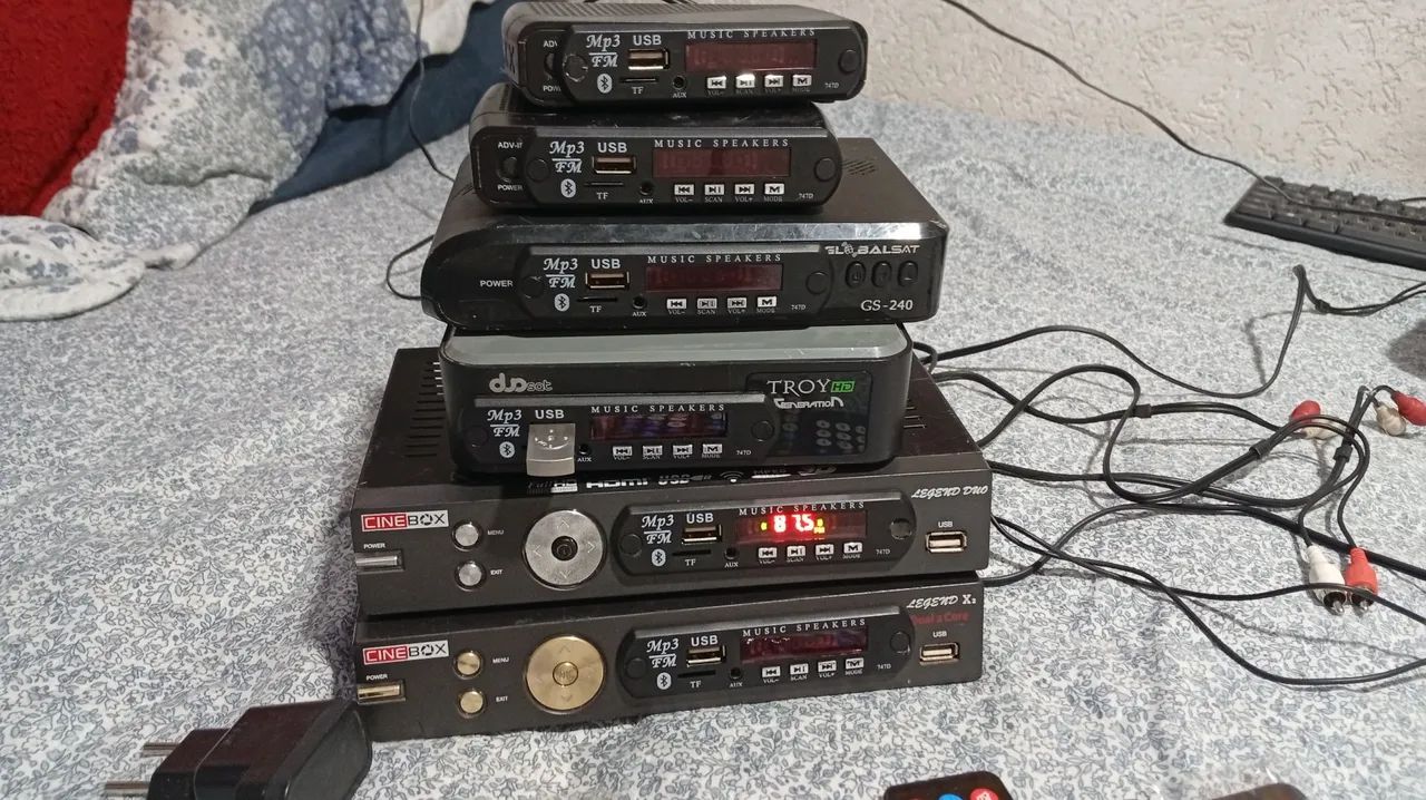 Kit bluetooth pra SOM ANTIGO SÓ LIGA NA ENTRADA AUXILIAR - Aparelhos de ...