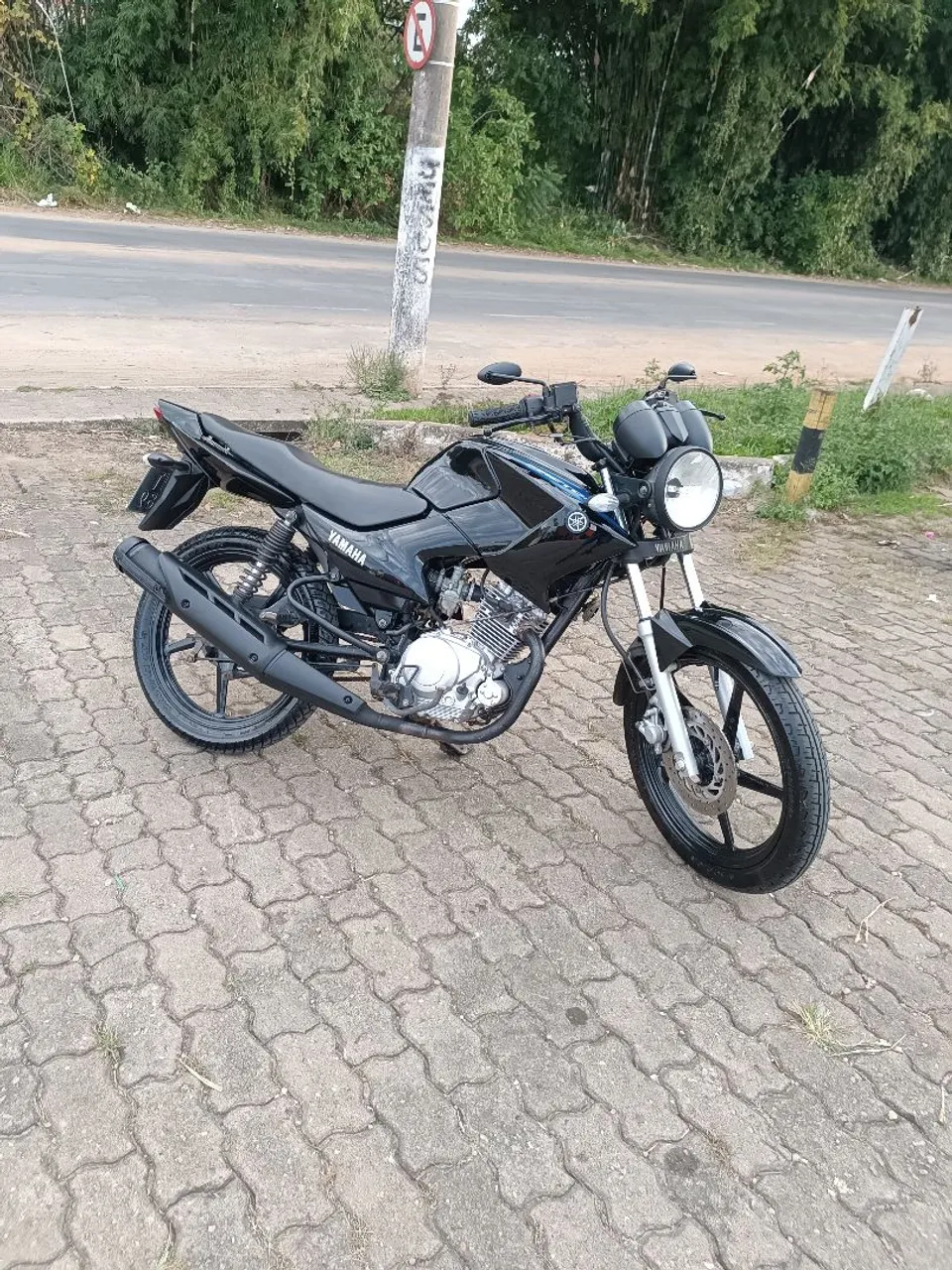 Motos YAMAHA FACTOR 2015 no Brasil