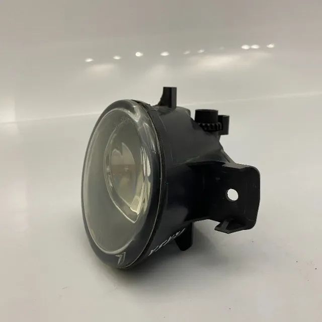 "farol de milha nissan march" no Brasil